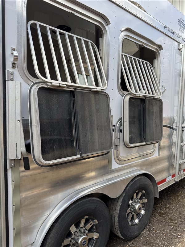 2016 Featherlite 8581-3HOB-STD