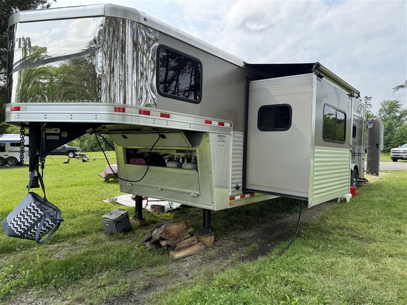 2014 Lakota 8315