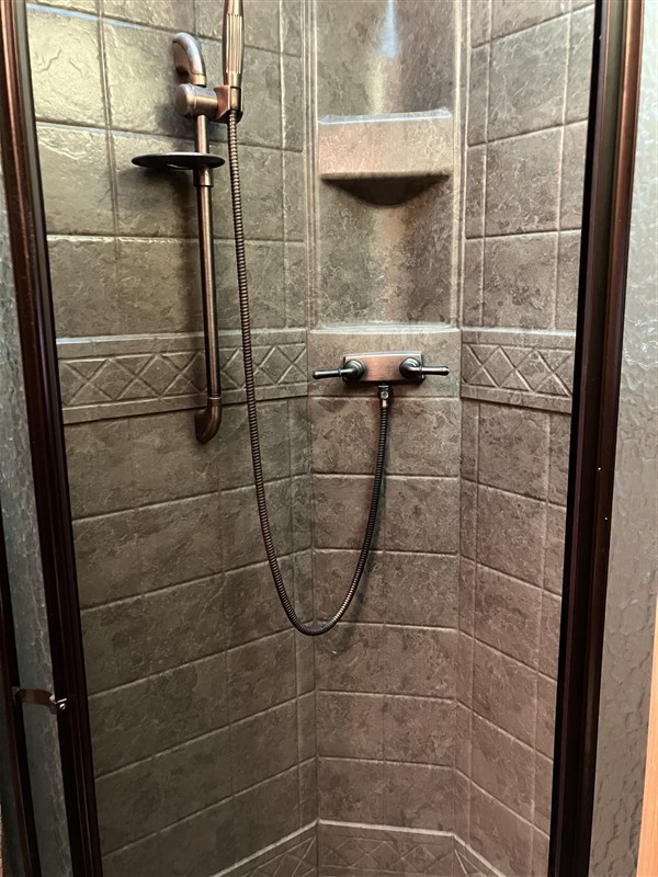 2014 Featherlite 8581