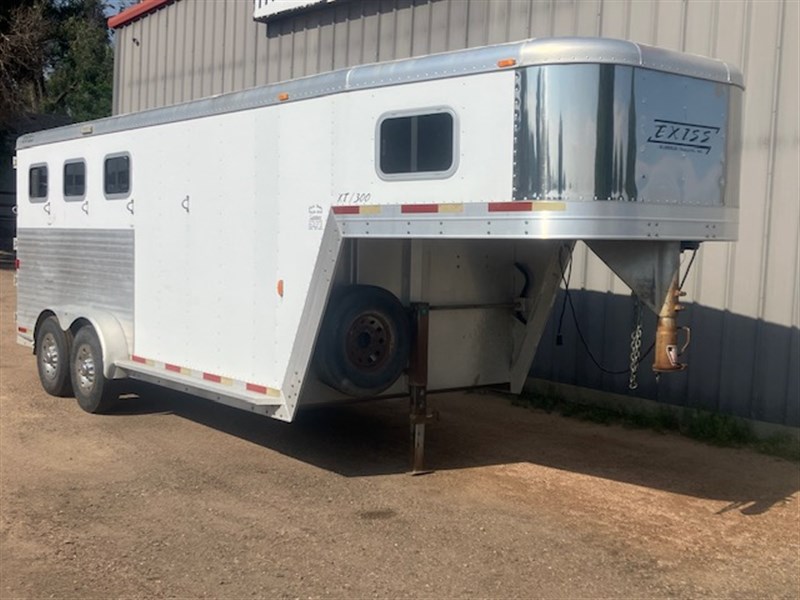 2003 EXISS XT/300