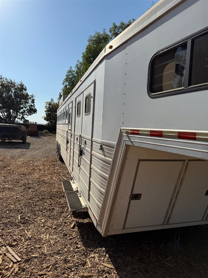 2006 Bloomer 8H Evolution Trainer