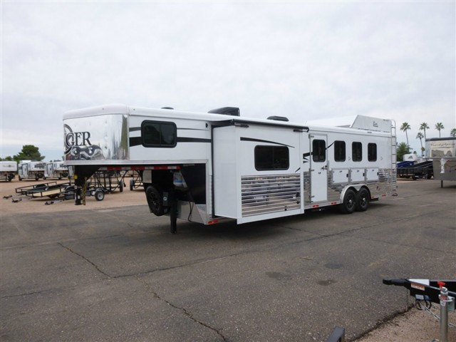 2016 Bison Ranger 8410 10ft Sw with Slide 4Horse