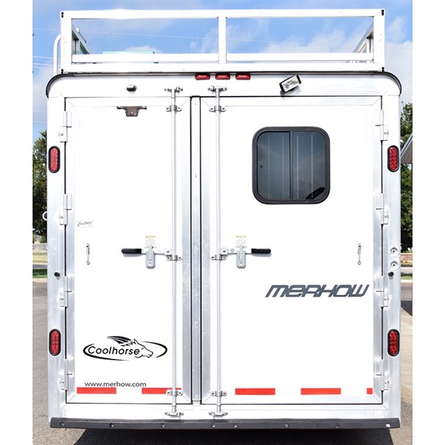 2014 Merhow Merhow 3 Horse 12'6" LQ w/ Slide