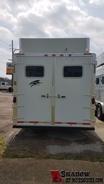 2003 Exiss 4H 14' LQ Bunks, Generator & Hay Rack