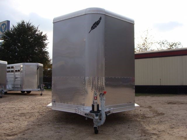 2017 FEATHERLITE 9409