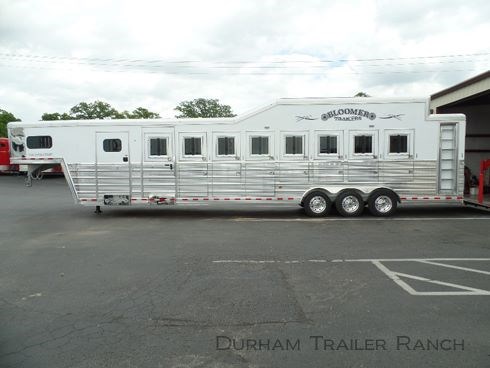 2017 Bloomer Trainers Trailer Dual Entry Tack Full Ramp Cameras