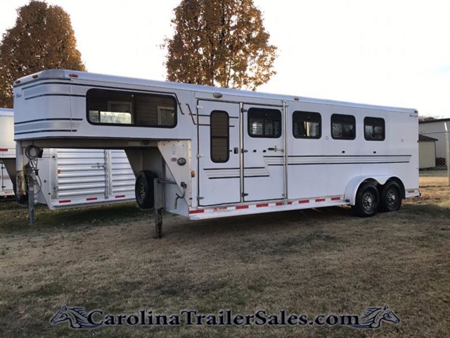 2001 Silver Star 4H Fully Lined & Insulated!