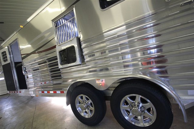 2018 4 Star Larger stalls & Box stall. Loaded, A.S Clean Coat