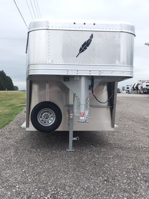 2020 Featherlite PENDING 8127 24' x 7'6" wide, slam latch, 2 cuts