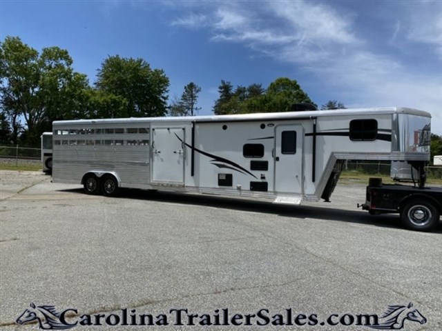 2016 Bison 16' STOCK 8' LQ. 5' Mid Tack and Ramp