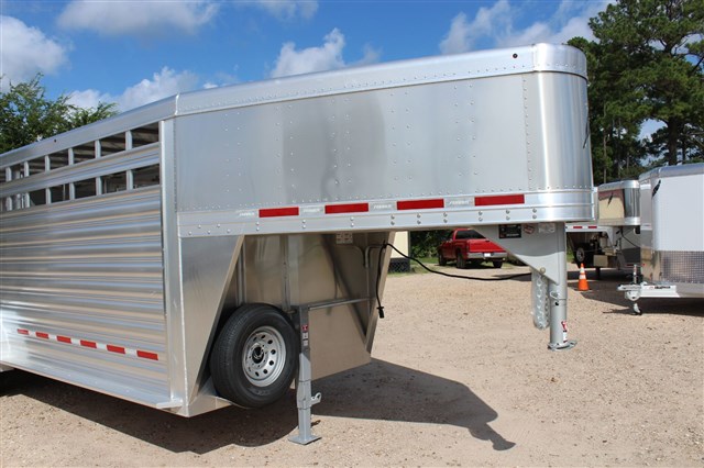 2020 Featherlite 8127 - 20' V-Nose