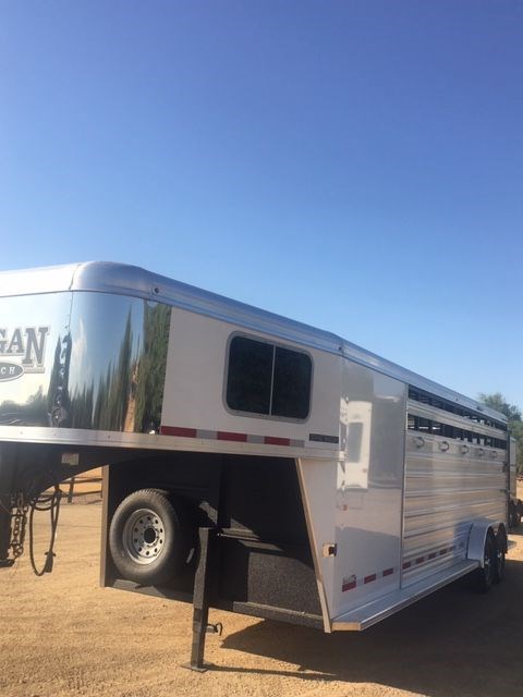 2022 Logan 24 ft stock/combo