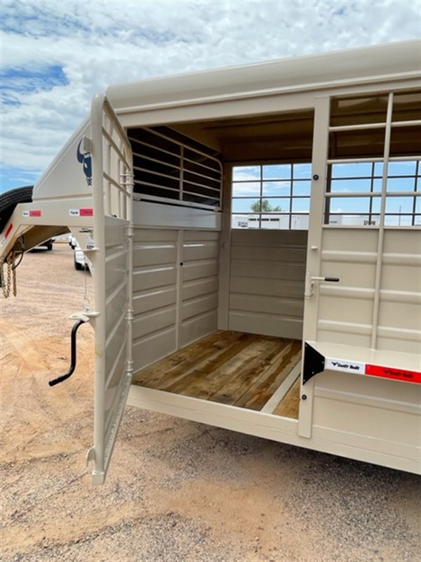 2023 Swift Built 20' Stock Trailer