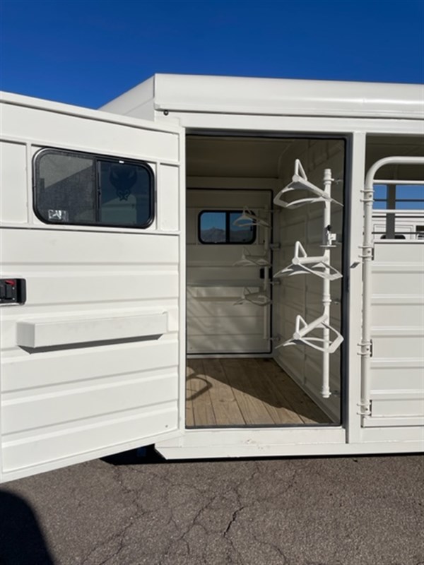 2023 Swift Built 24 foot double tack door