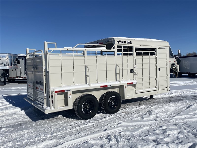 2022 Swift Built 18' 1/2 Top Tack Box