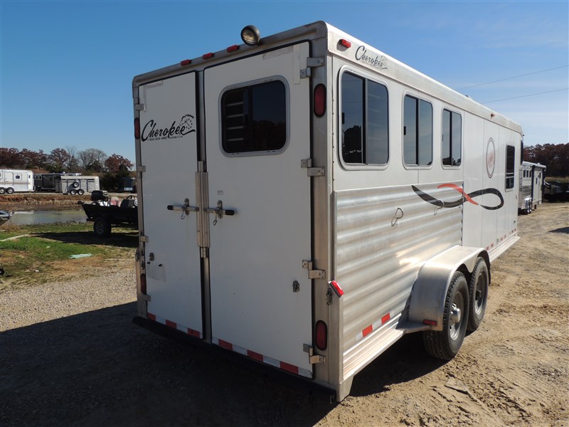 2005 Cherokee 3 Horse Trailer with Living Quarters