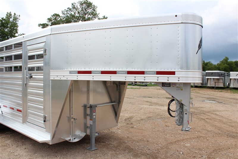 2022 Featherlite 8117 - '16 GN Livestock