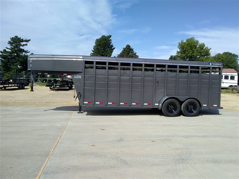 2023 S&S Manufacturing 20' Gooseneck Livestock Trailer