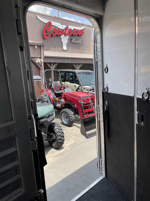 2005 Featherlite 8412 with an Oak Interior