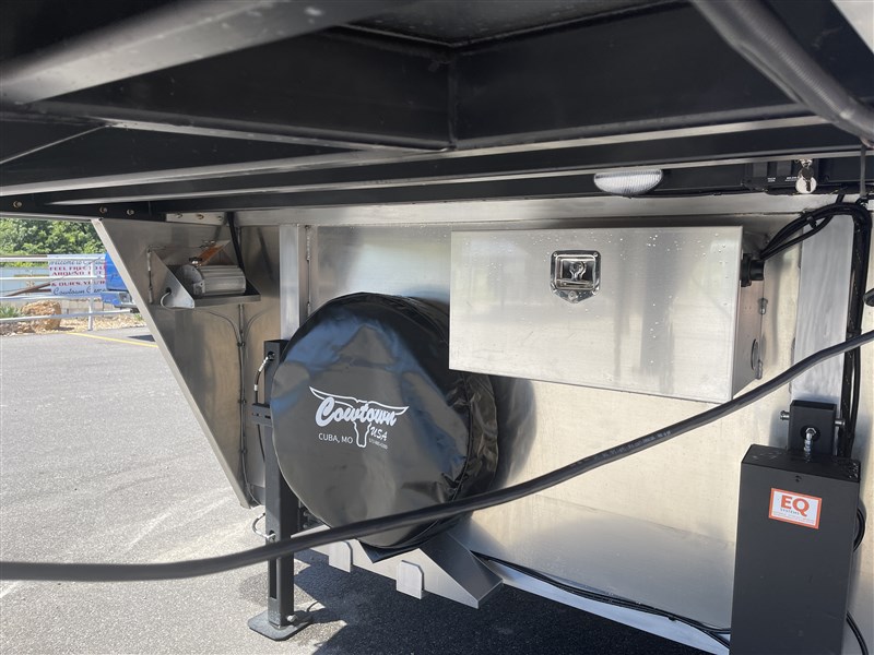 2024 A Winchester 12-Horse Polo Trailer with Elec-Hydraulic Brakes