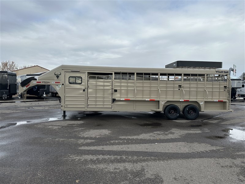2025 Swift Built 28' Stock Combo with SMART TACK & "Swift Grip"