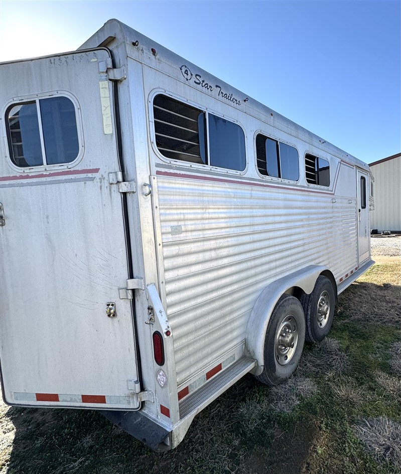 1995 4 Star 3H GN, 4' SW, Collapsible Rear Tack