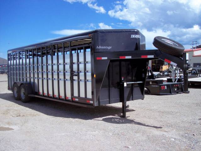 2010 TRAVALONG 24' ADVANTAGE STOCK