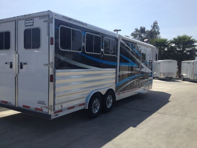 2014 Featherlite Custom 3 H LQ 8581