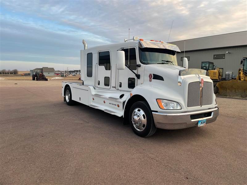 2010 Kenworth T270