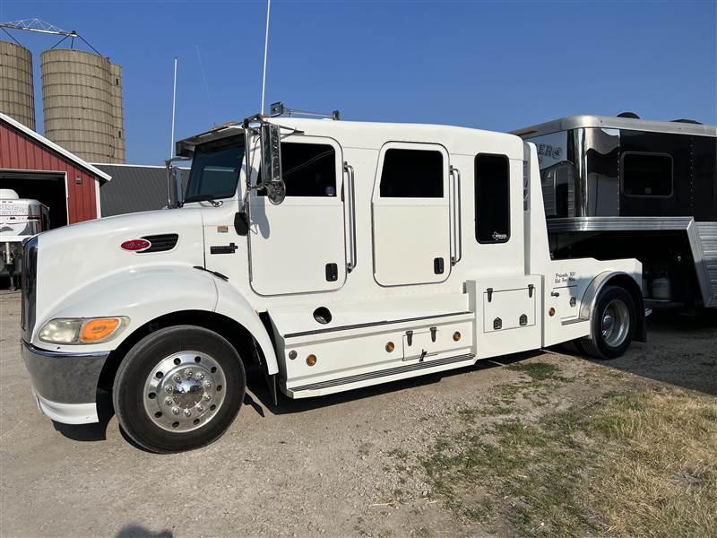 2006 Peterbilt 335